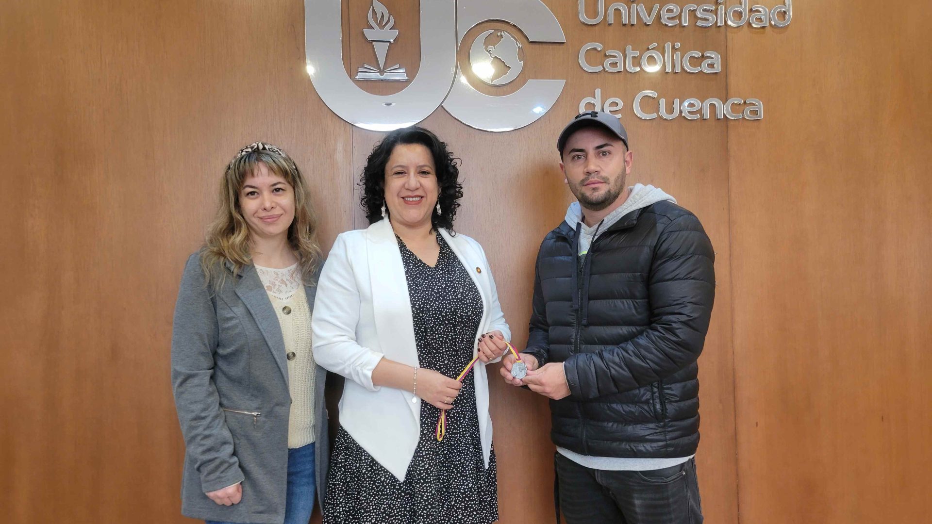 Equipo femenino alcanza el vicecampeonato nacional en baloncesto ...